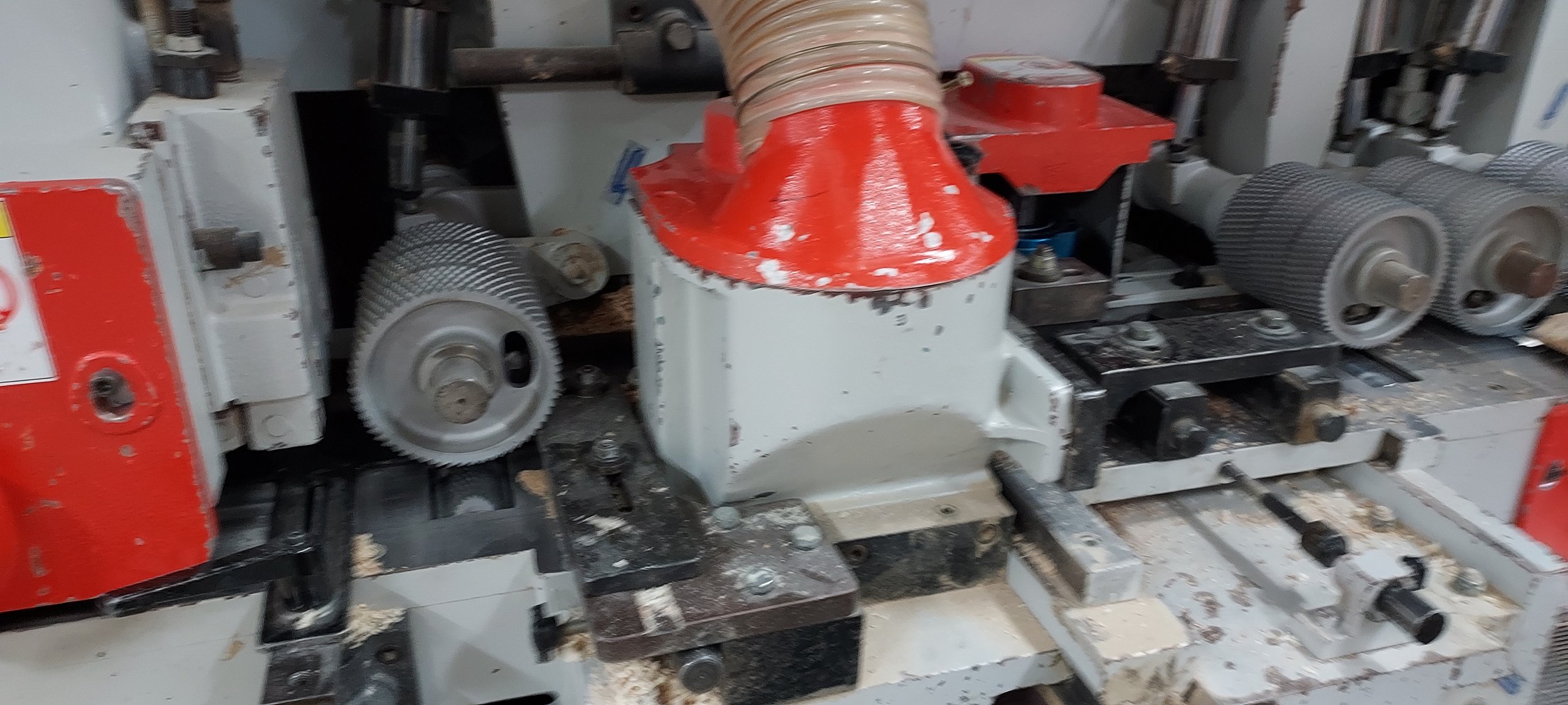 SK Machinery Feed Through Moulder - SK Model KP6-230S - 6-Head. 2006 ...