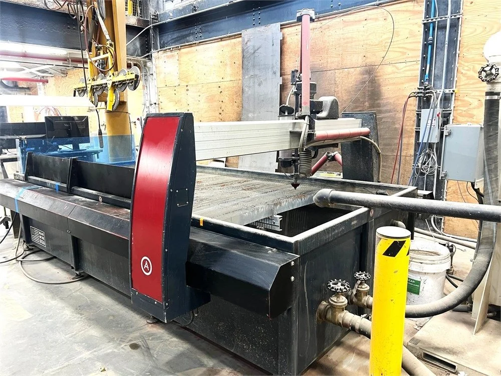Maxiem WaterJet Model 1530; Year 2019 — LIMZ MACHINERY GROUP