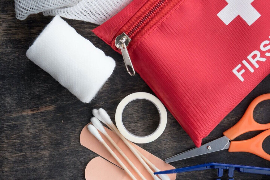 STS FIRST AID - TRAINING SPECIALISTS