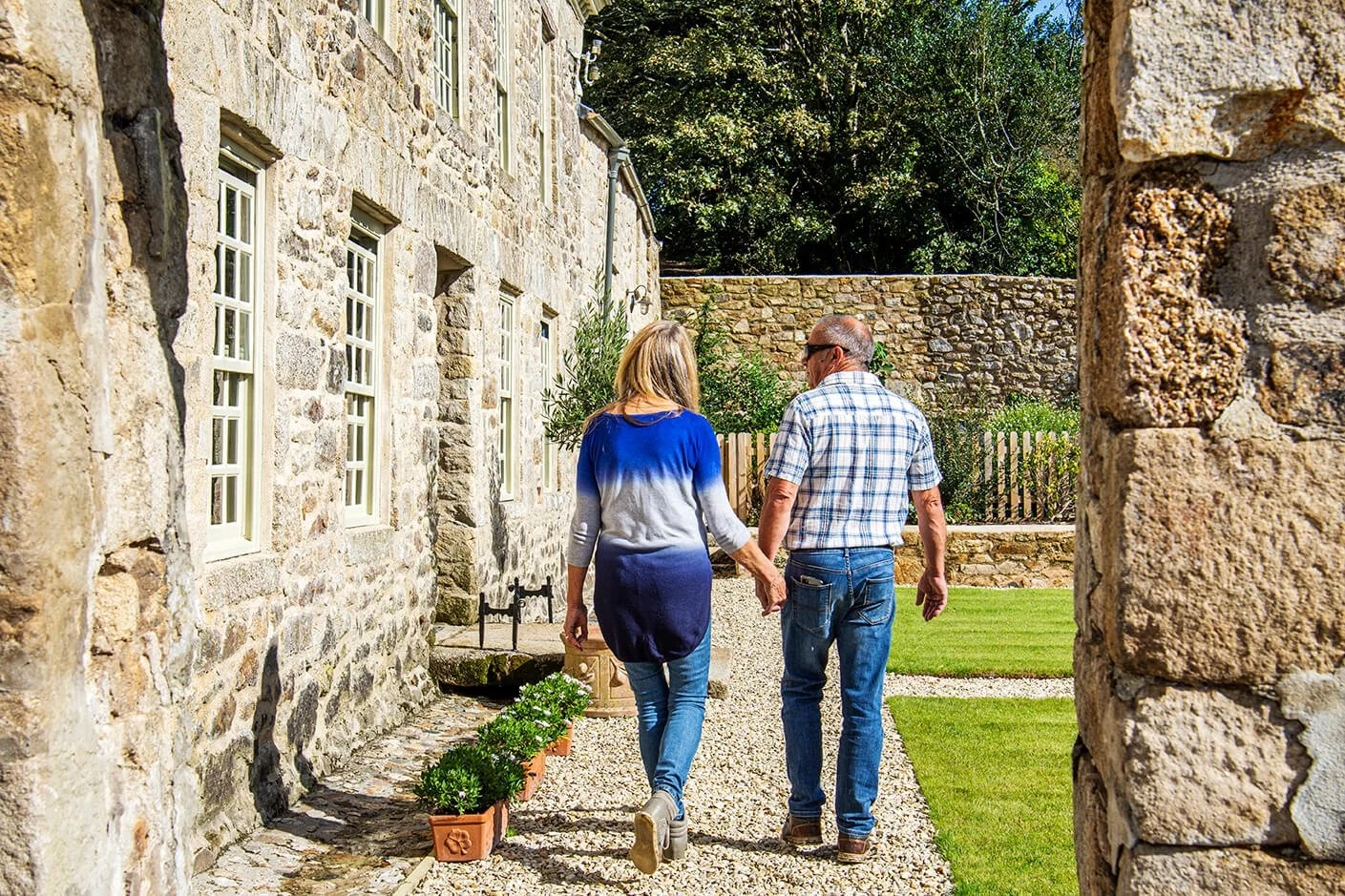 Stay in the Simmons Room — Cusgarne Manor