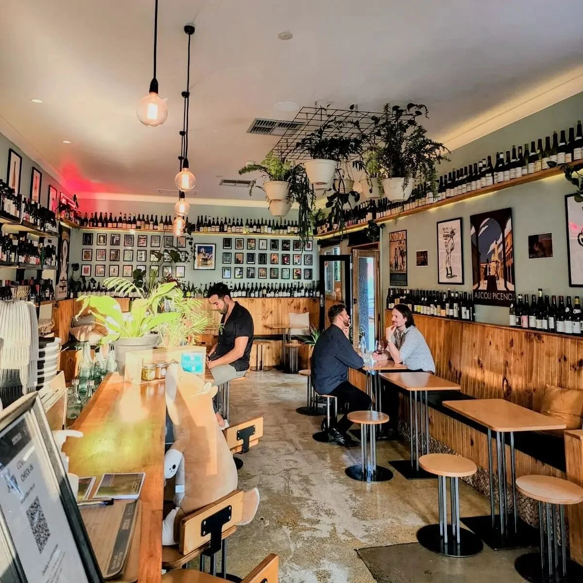 Good Gilbert - Neighbourhood Bar