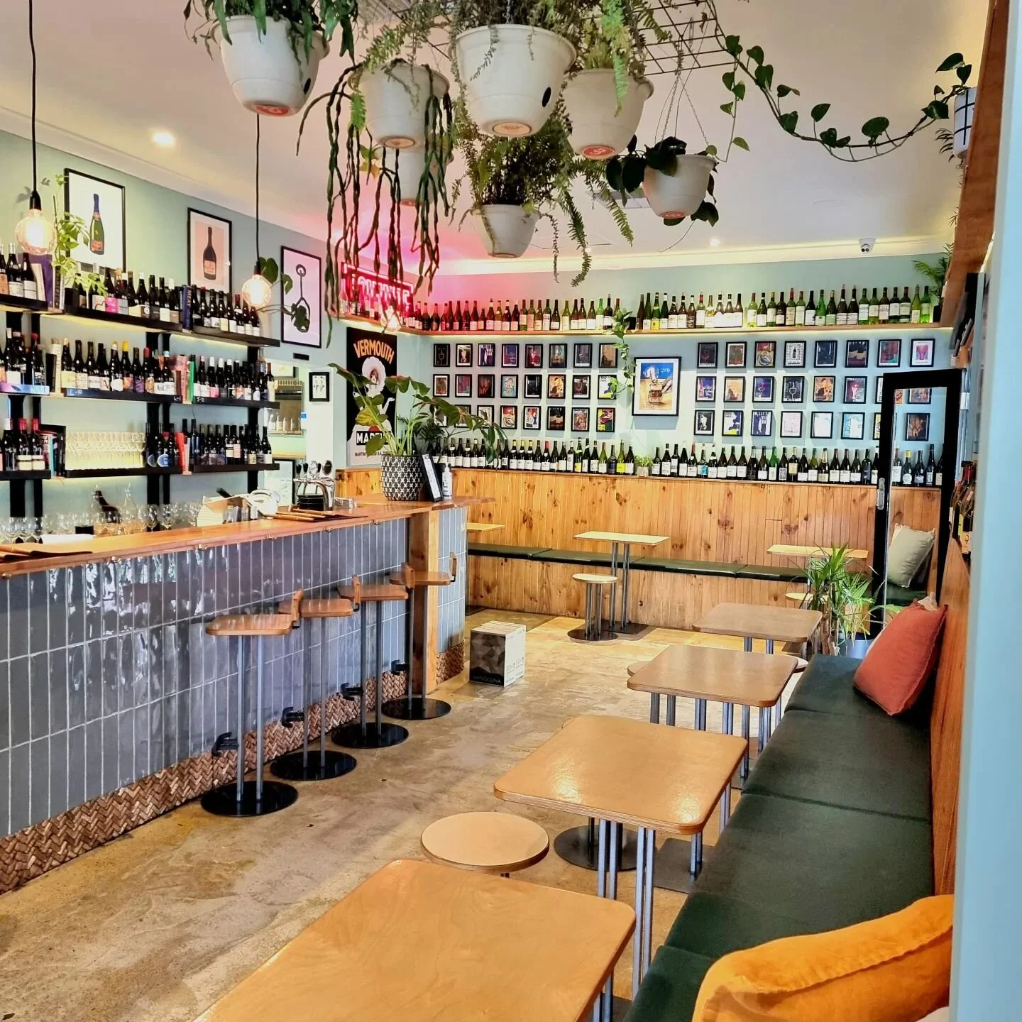 Good Gilbert - Neighbourhood Bar