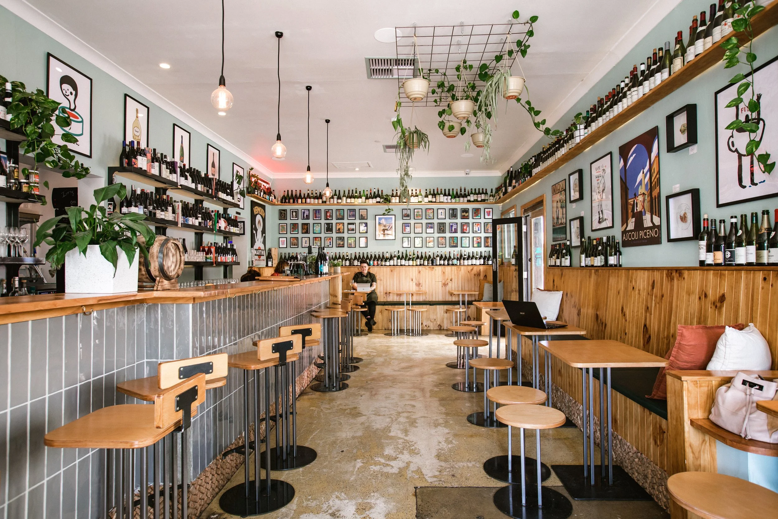 Good Gilbert - Neighbourhood Bar