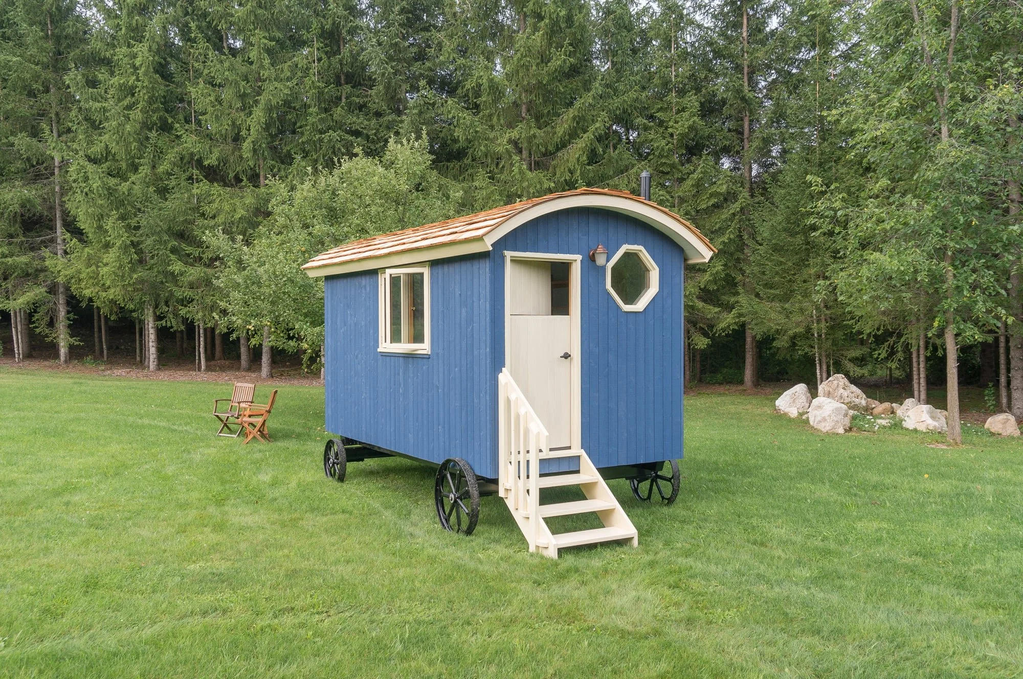 Gute: Shepherd Huts, Cabins, Bunkies and Custom Furniture for Small Spaces