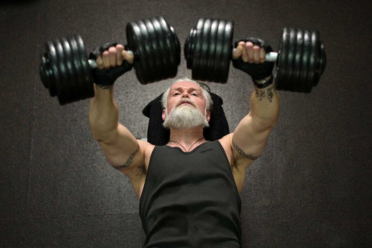 Chest Press Training Guide: Workouts for Home, Gym, Strength & Muscle ...