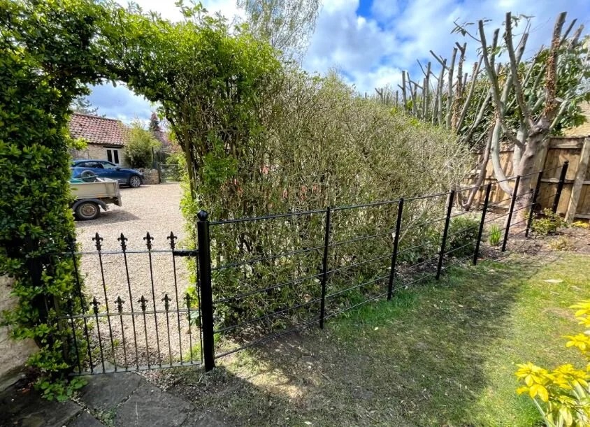 Traditional Steel Estate Fencing — Steel Landscaping Co.