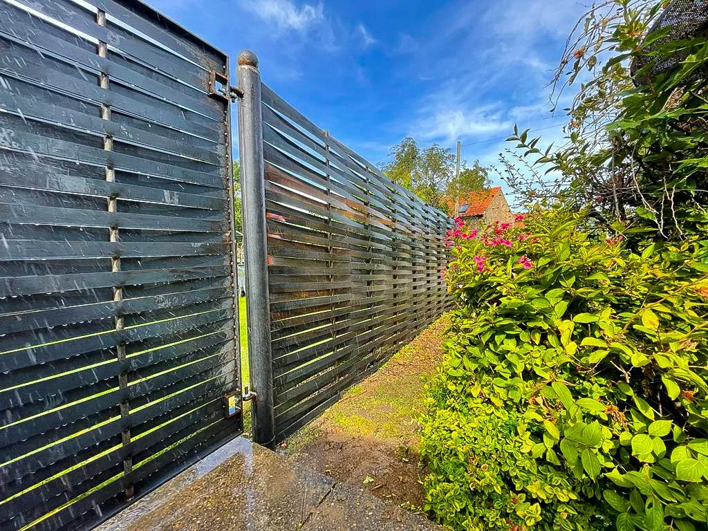 Steel Weave Fencing & Posts — Steel Landscaping Co.