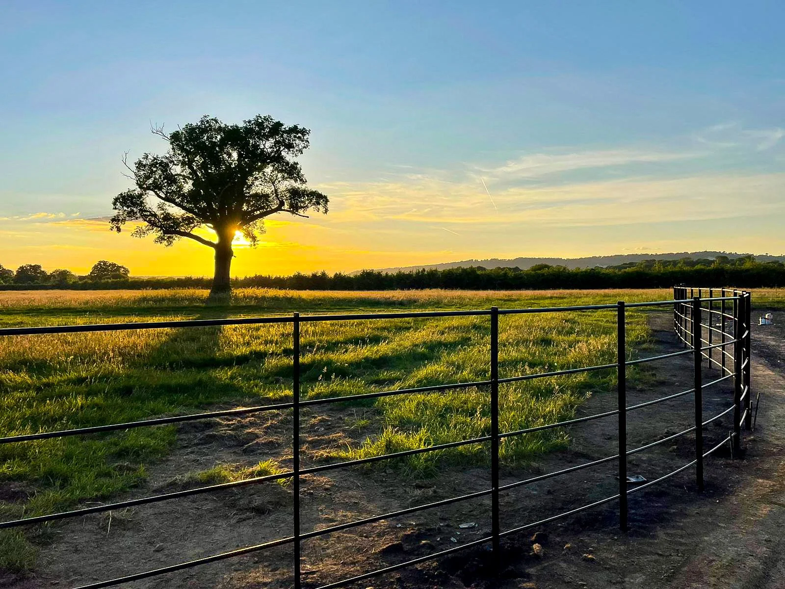 Traditional Steel Estate Fencing — Steel Landscaping Co.