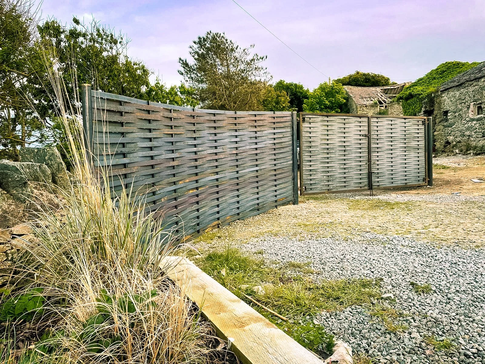 Steel Weave Fencing & Posts — Steel Landscaping Co.