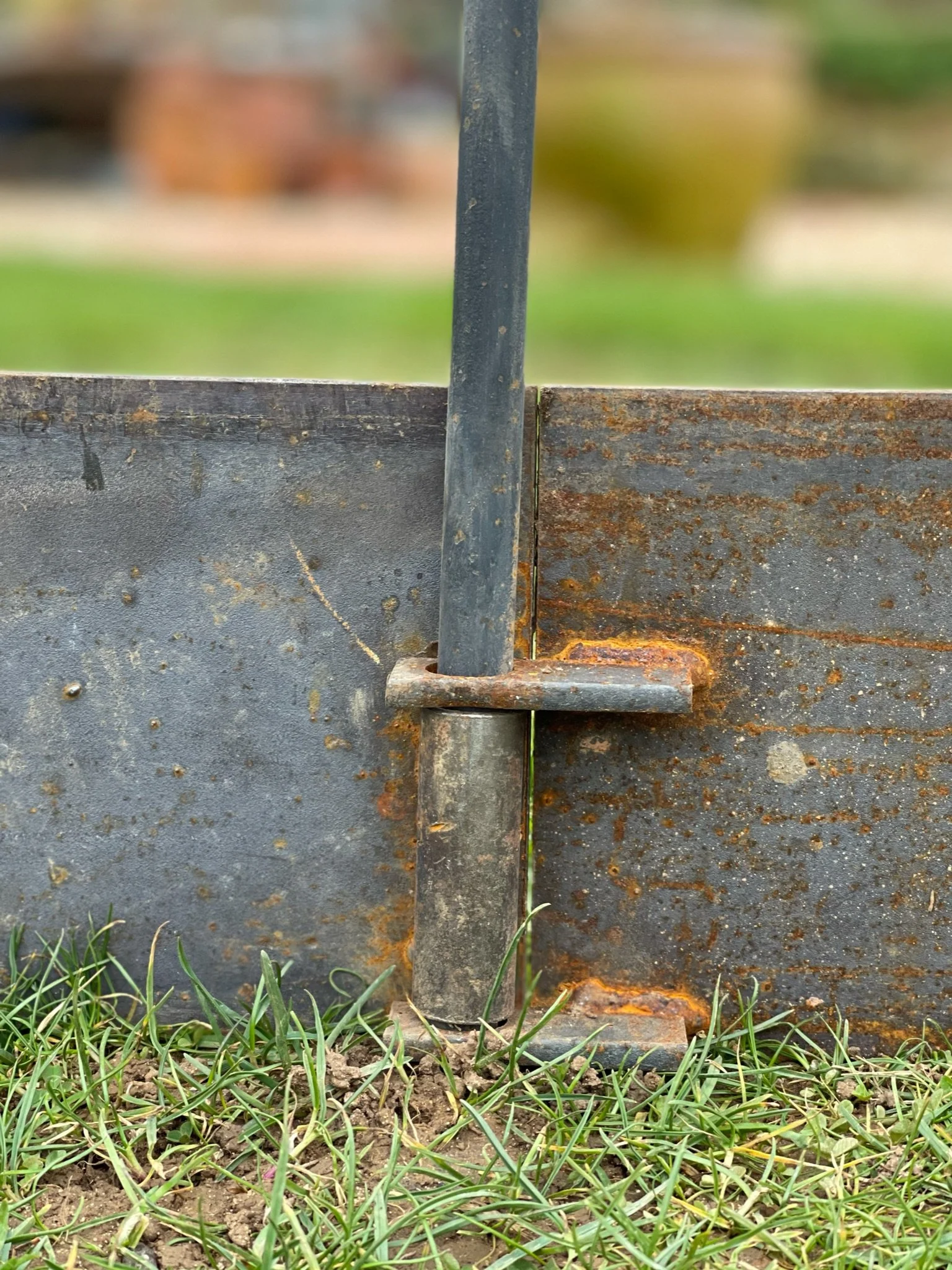 Self Installation Edging — Steel Landscaping Co.