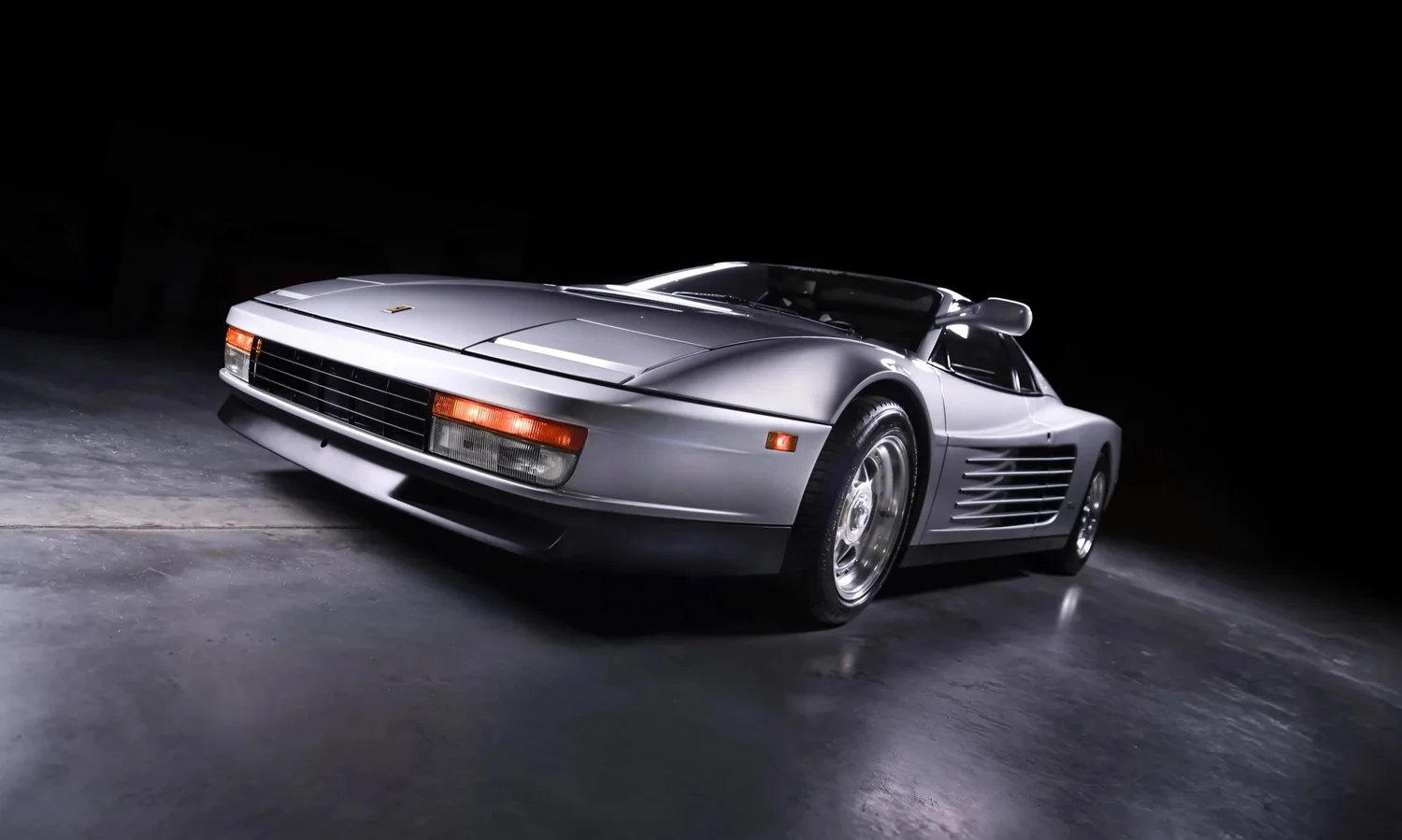 For Sale: 1986 Ferrari Testarossa Monospecchio (Argento Metallic) — P1 ...