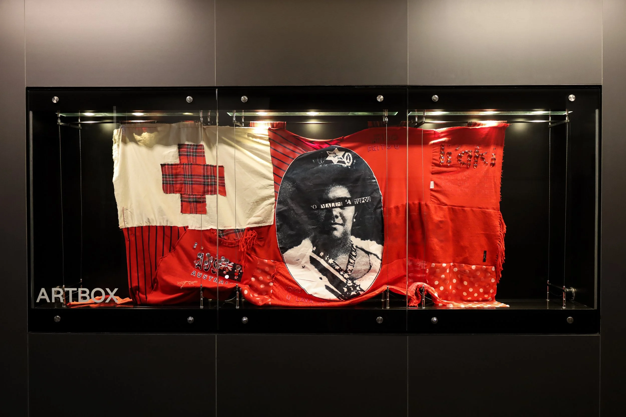 O maluʻi ʻa Tupou | Verge Projects — Verge Gallery