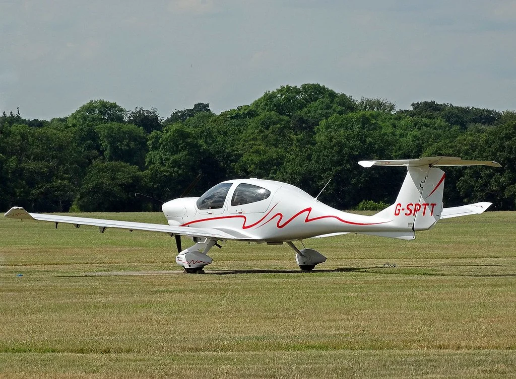 Diamond DA40 & DA42, PA28, C172. C152, Bonanza Hire! — SEMET Aviation