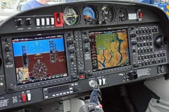Diamond DA40 & DA42, PA28, C172. C152, Bonanza Hire! — SEMET Aviation