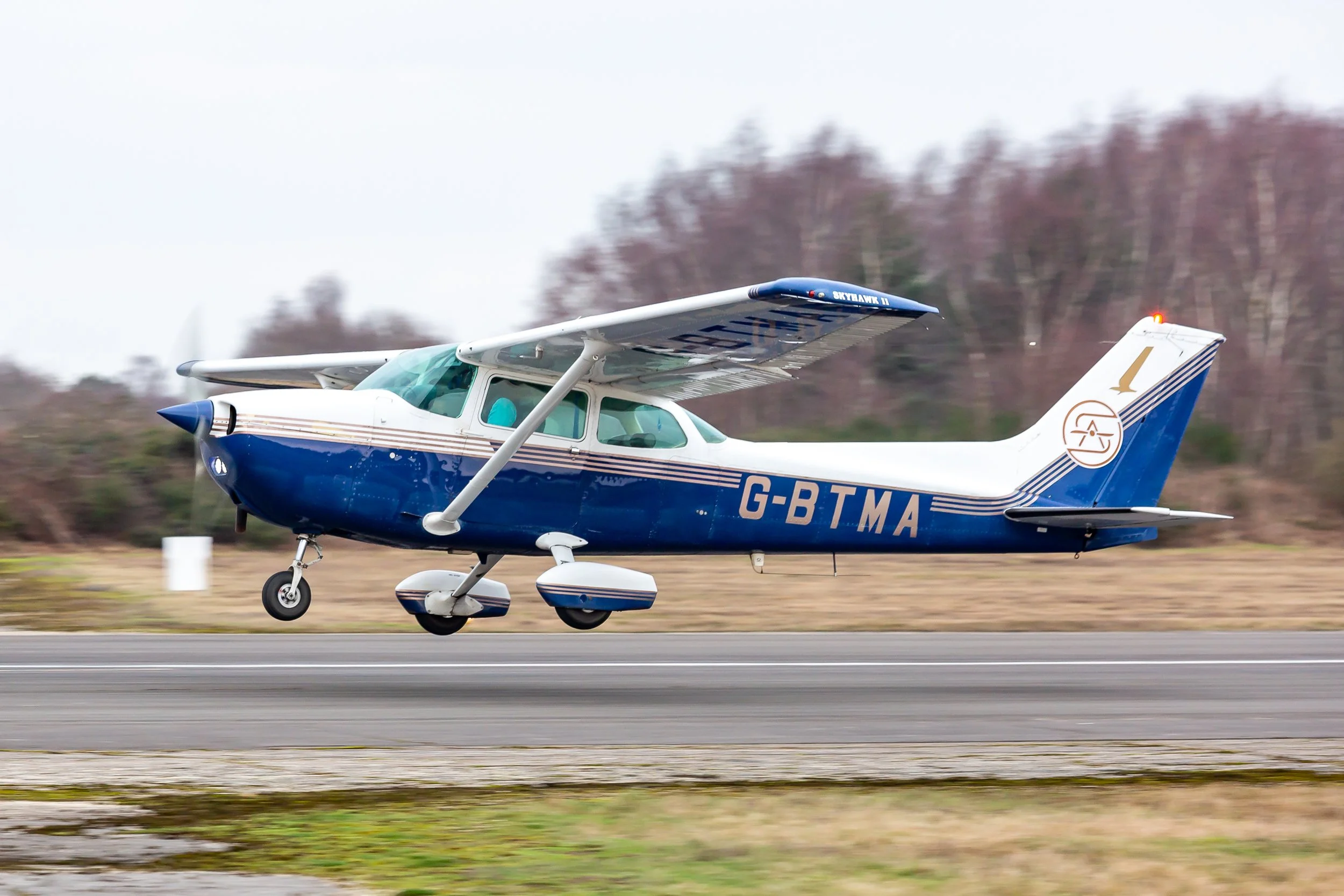 Diamond DA40 & DA42, PA28, C172. C152, Bonanza Hire! — SEMET Aviation