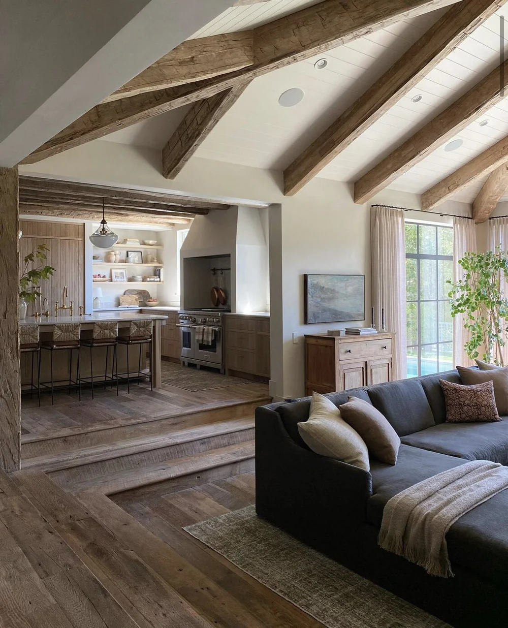 What is California Casual Style? — Homzie Designs