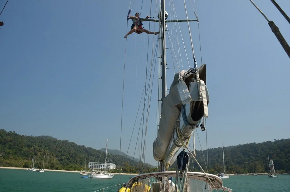 Going safely up the mast — Sailing Totem