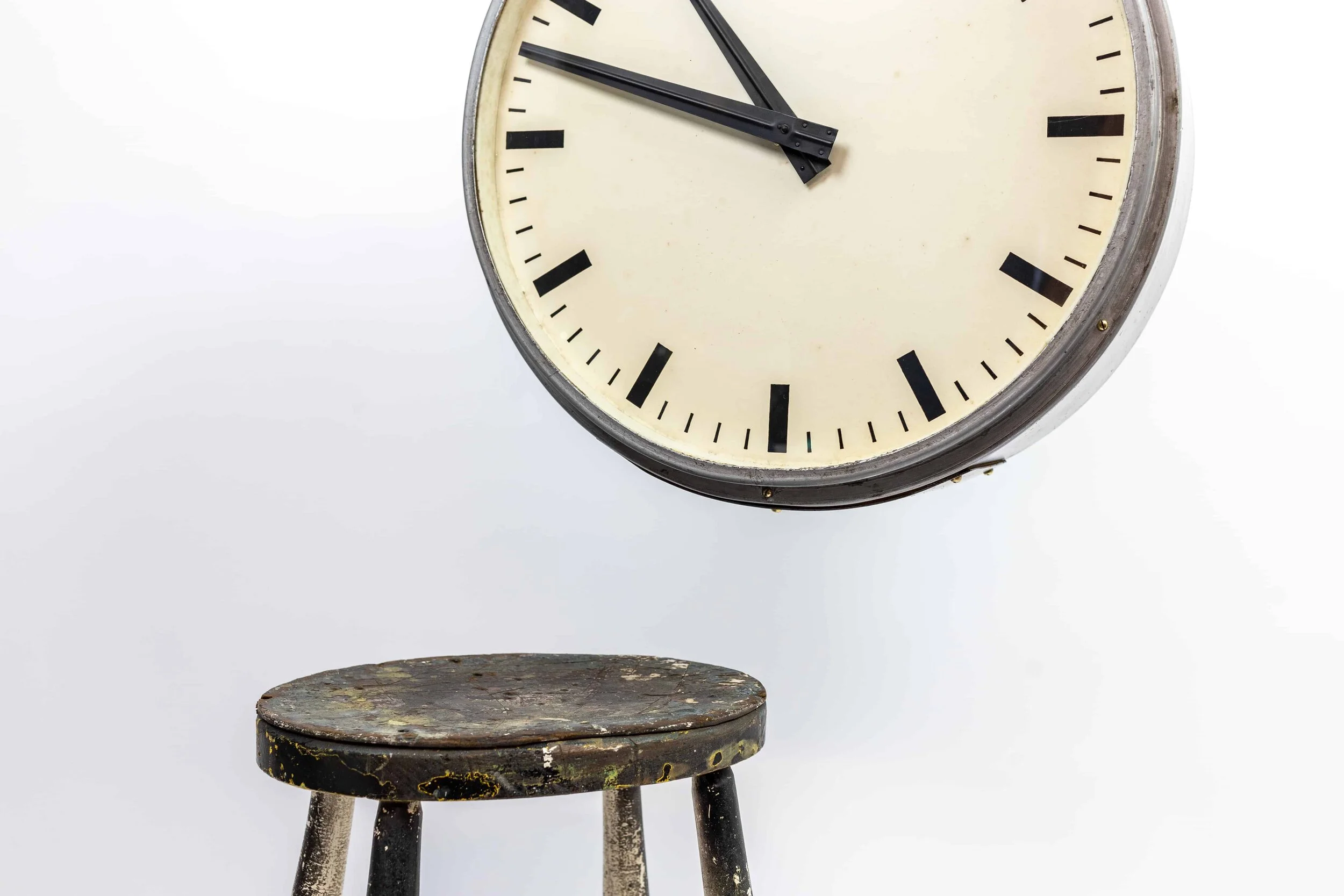 Gents of Leicester London Platform Clock — Antiques Workshop ...