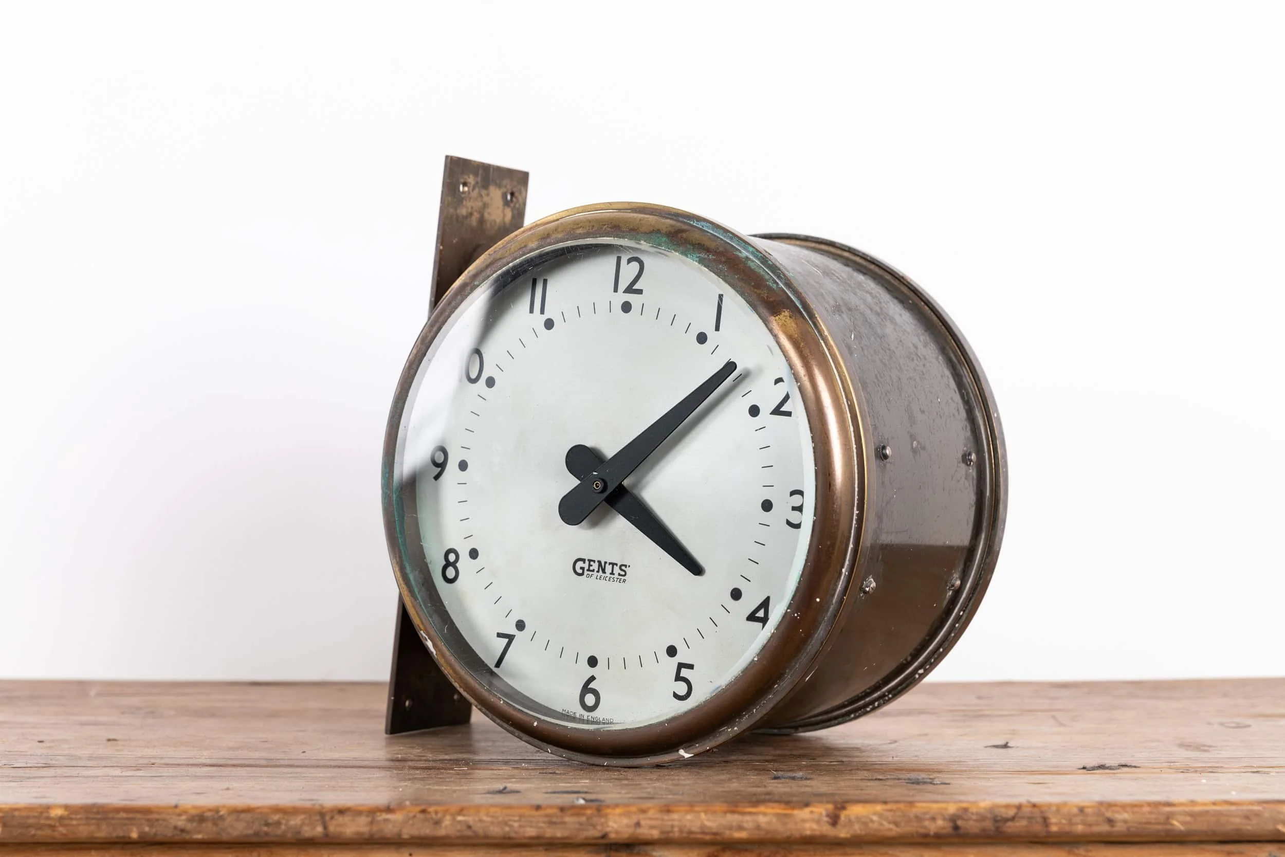 Brass Double Sided Gents of Leicester Clock — Antiques Workshop ...