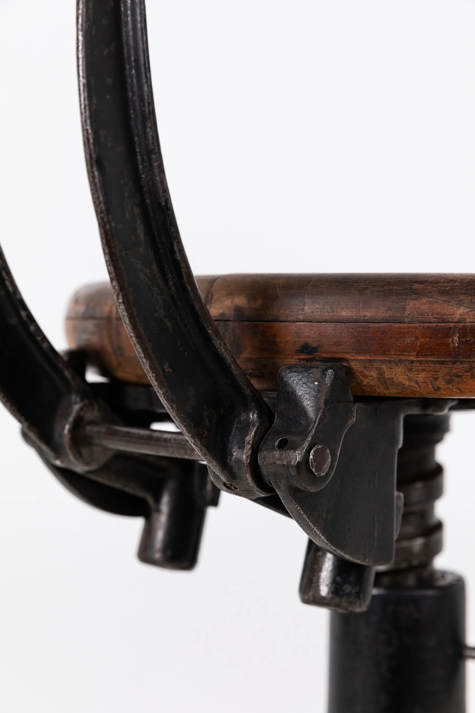 Spring-Back Singer Machinist Stool — Antiques Workshop | Exceptional ...