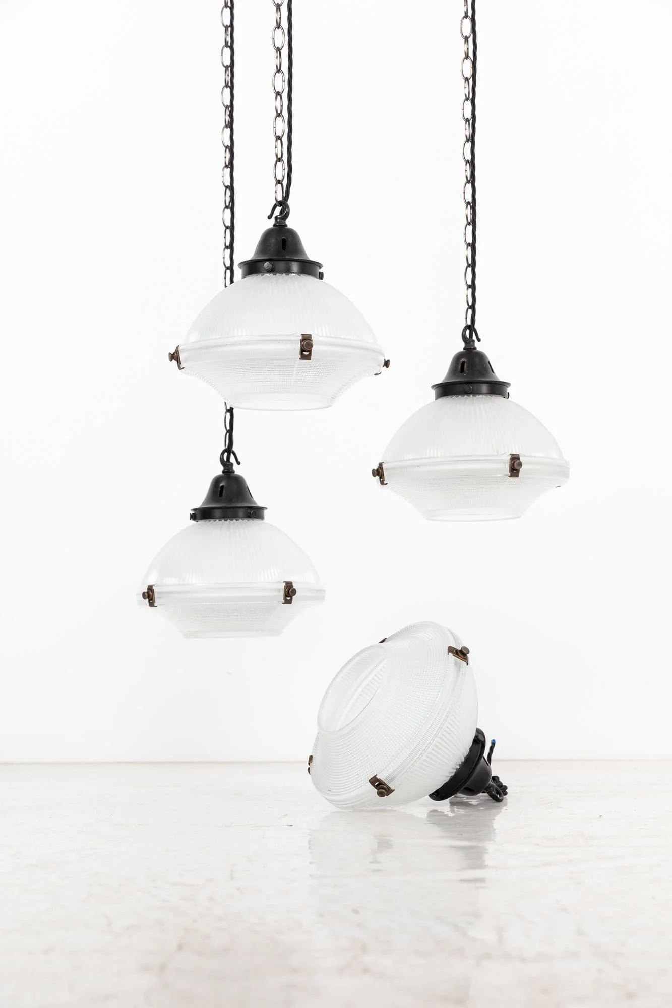 12" Holophane 'Blondel Stiletto' Glass Pendant Light — Antiques ...