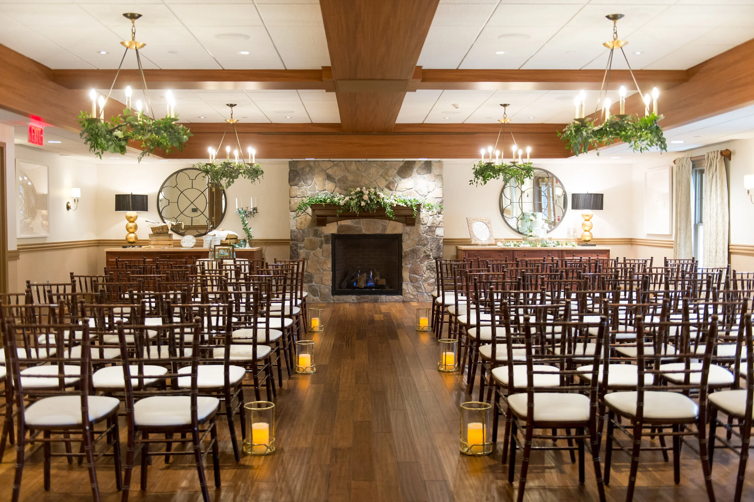 Virtual Tour Bedford Village Inn Charolais Room | Bedford Village Inn ...