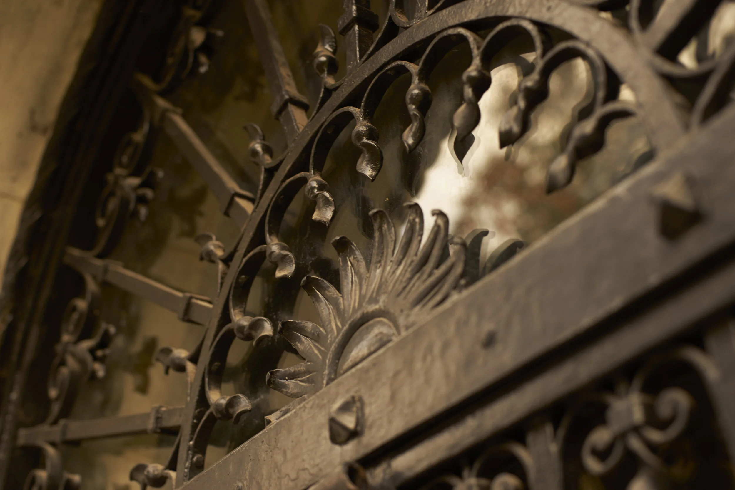 Samuel Yellin - Knoxville Metal Designer — CANDORO MARBLE