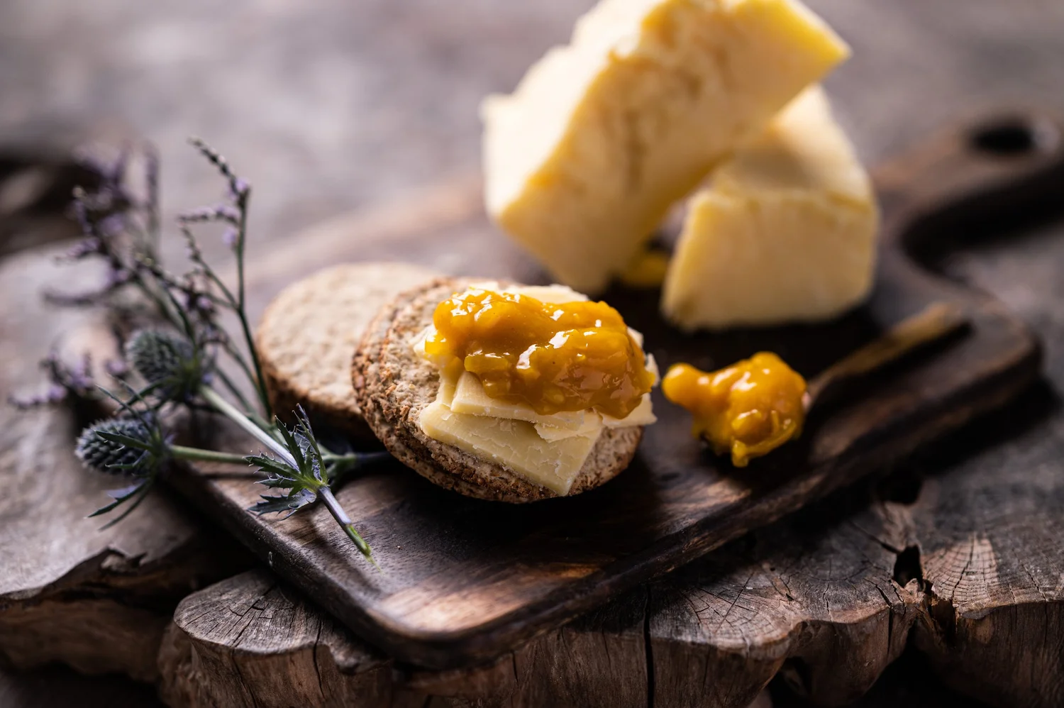 1057: The Very Best of Scottish Cheddar Cheese