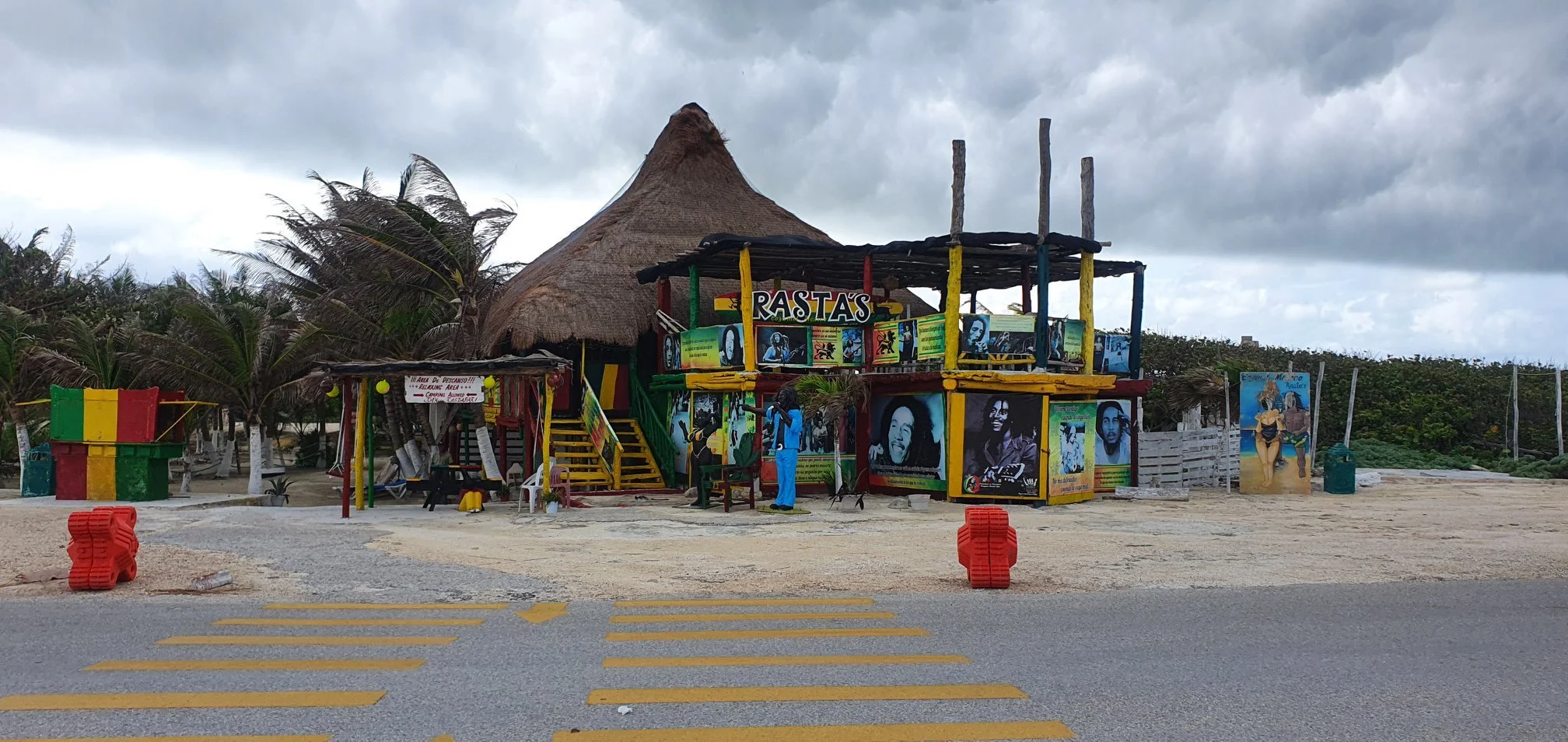 Top 10 Beach Bars in Cozumel: Your Ultimate Guide to Sun, Sand, and Sips!