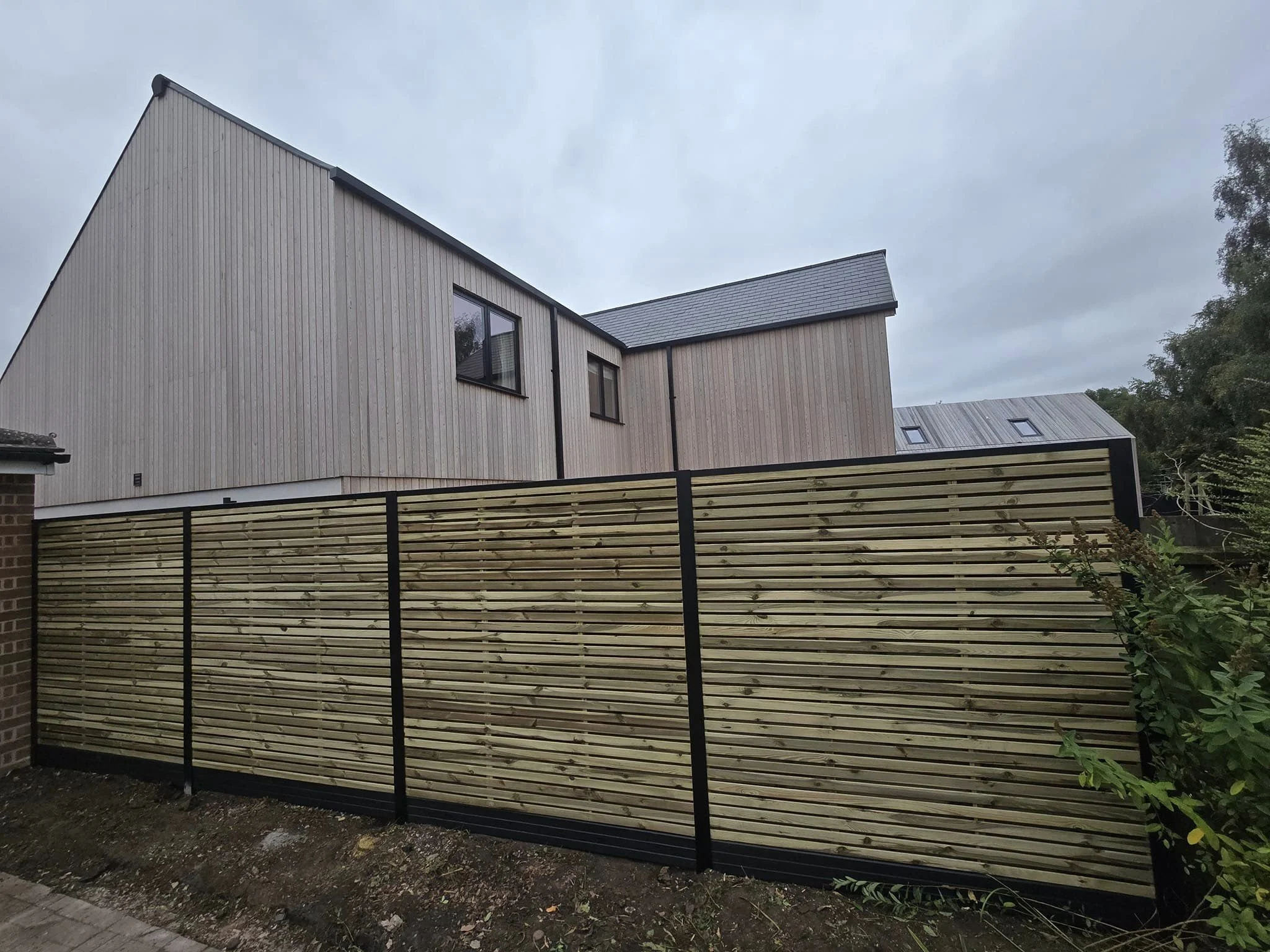 MODE Fencing I Durable Steel Fencing System I Egertons Timber ...