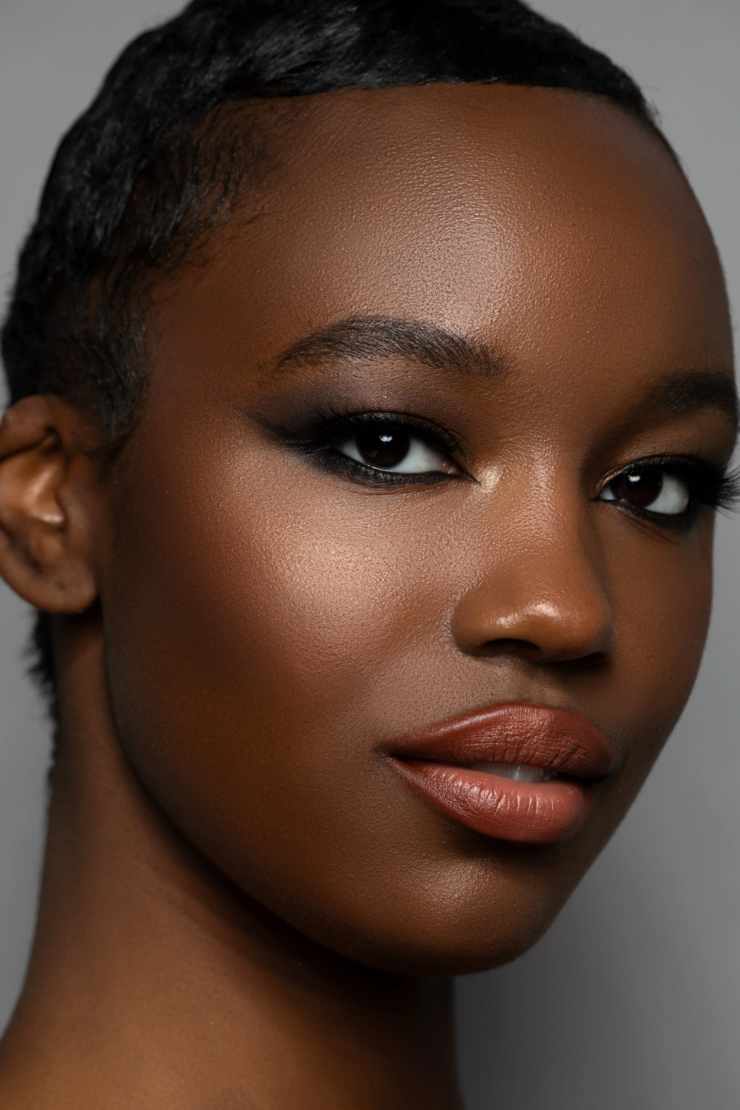 FaceTrace: The Beauty App