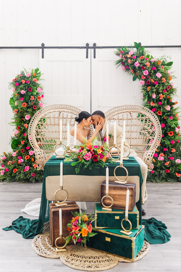 The Alternative Florist™: Wood, Silk & Dried Floral Design