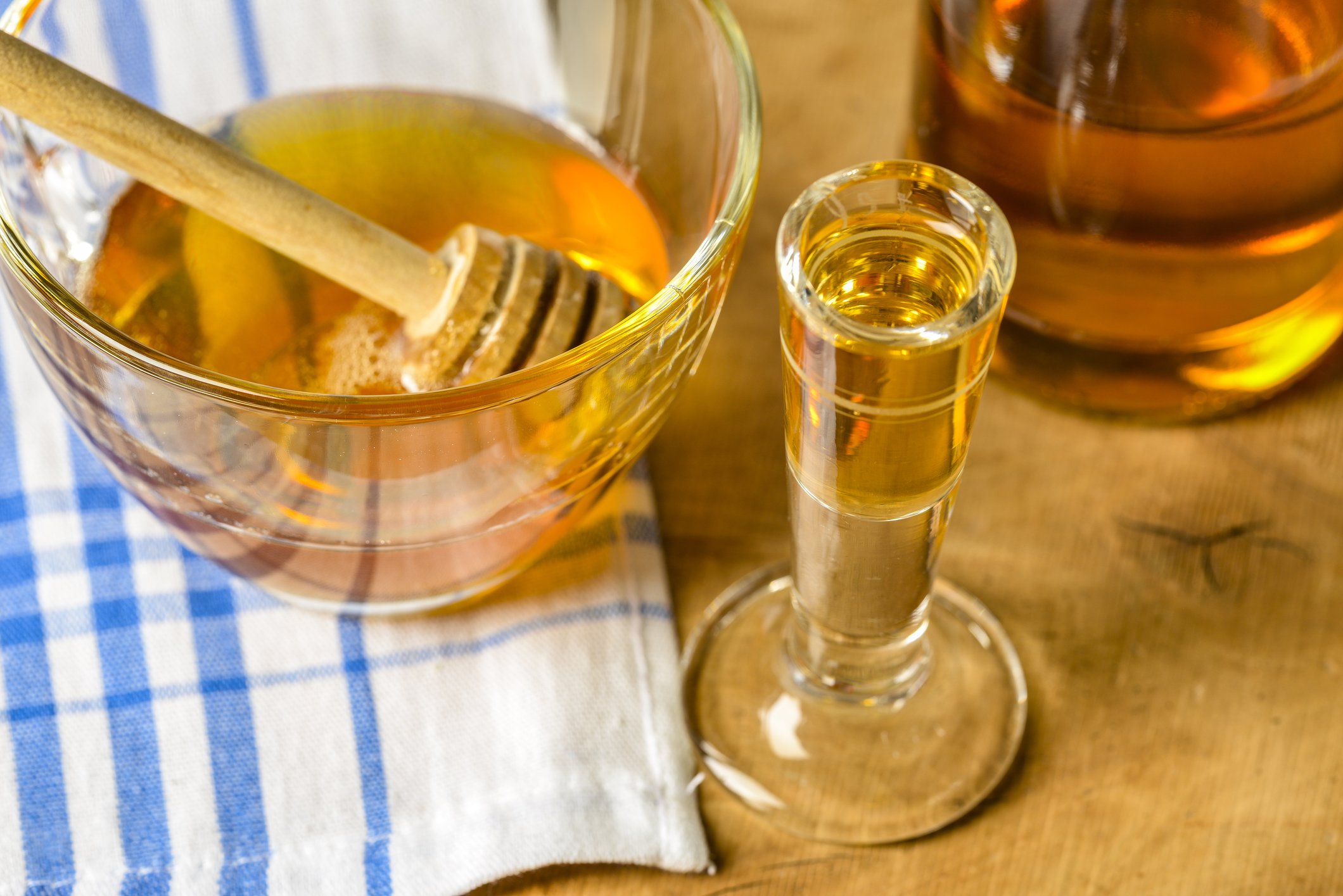 A Sipping History - Beverages Throughout the Medieval Era — Plantagenet ...