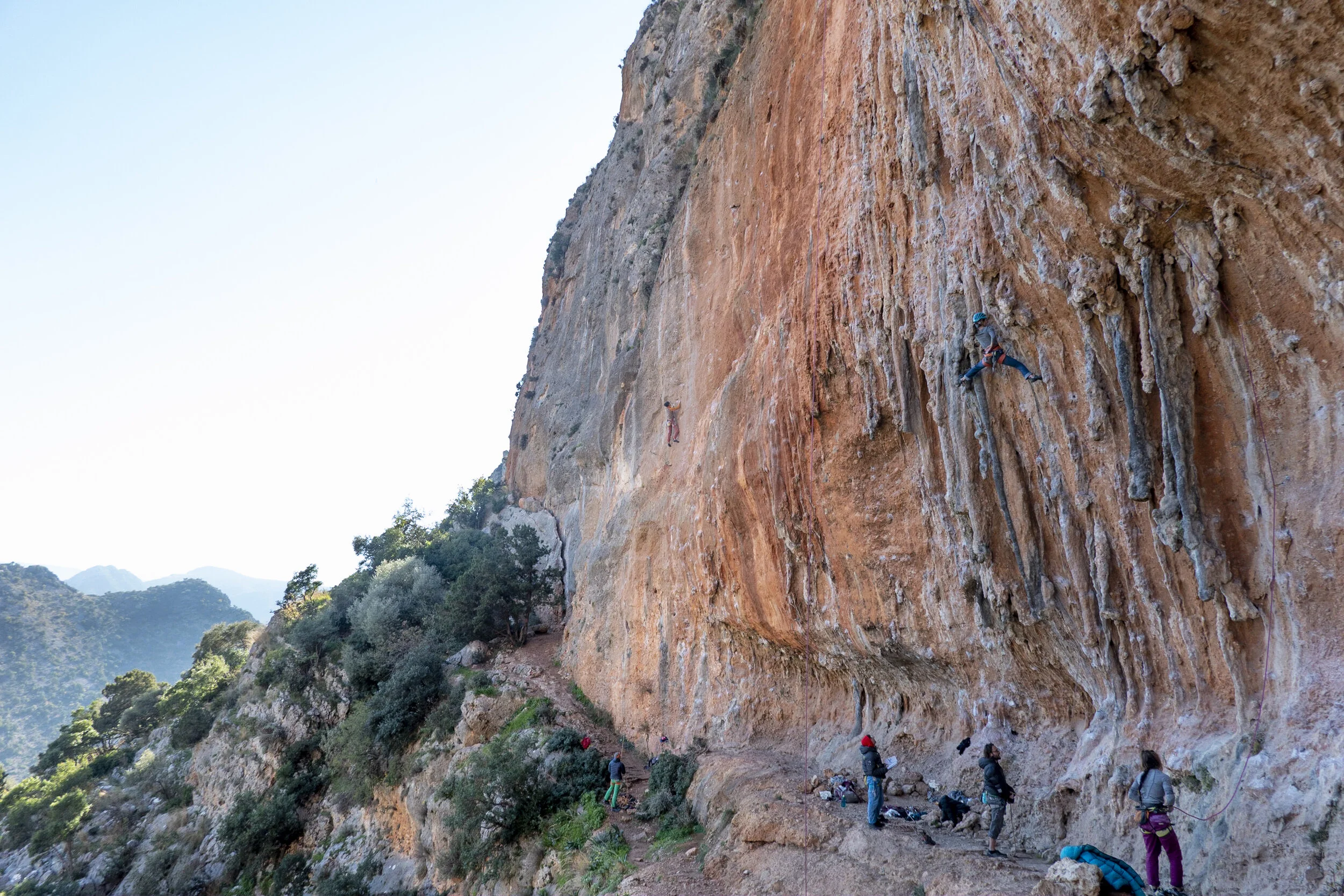 LEONIDIO CLIMBING VACATION — Now Climbing