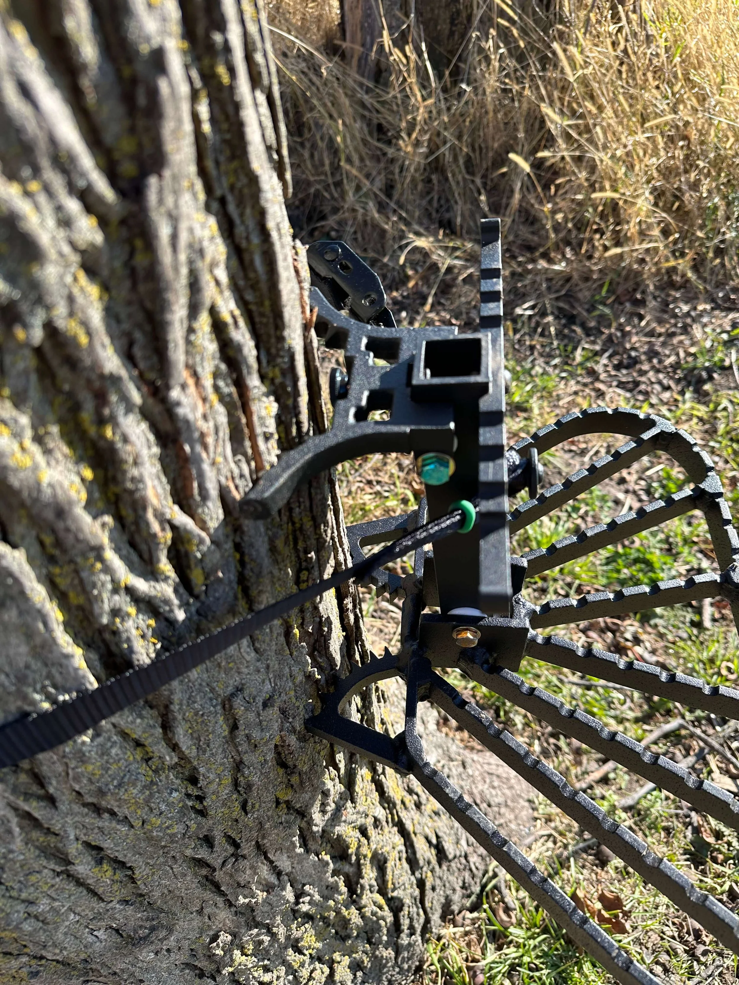 Out on a Limb Mfg Ridge Runner 2.0 Saddle Hunting Platform — Overwatch ...