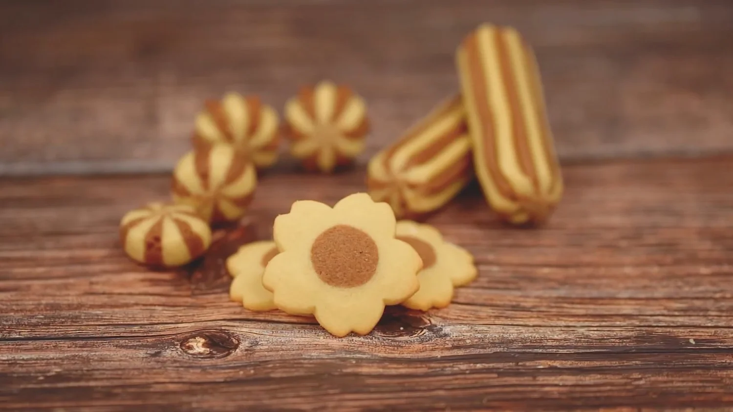 SAKURA COOKIES
