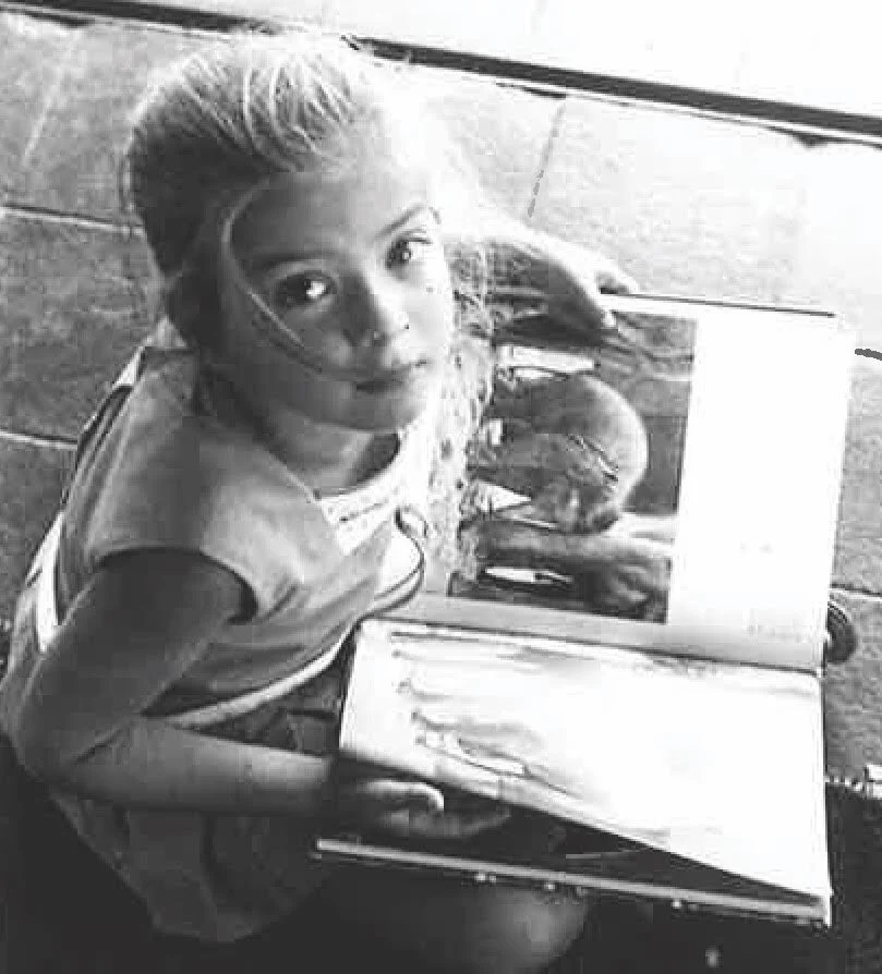 JUSTINE SHAPIRO Documentary Filmmaker & TV Travel Host