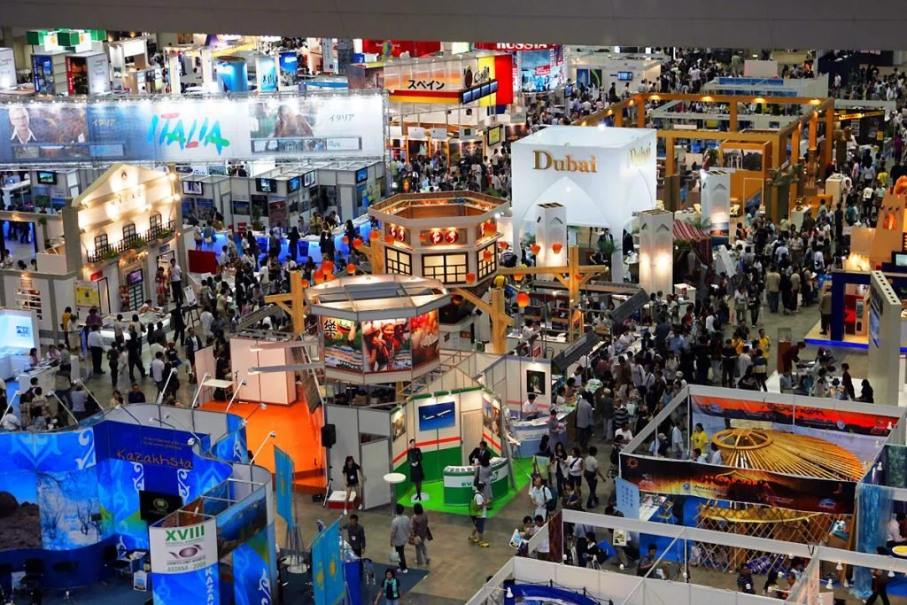 Innovative Approaches To Draw Crowds To Your Trade Show Booth Trade