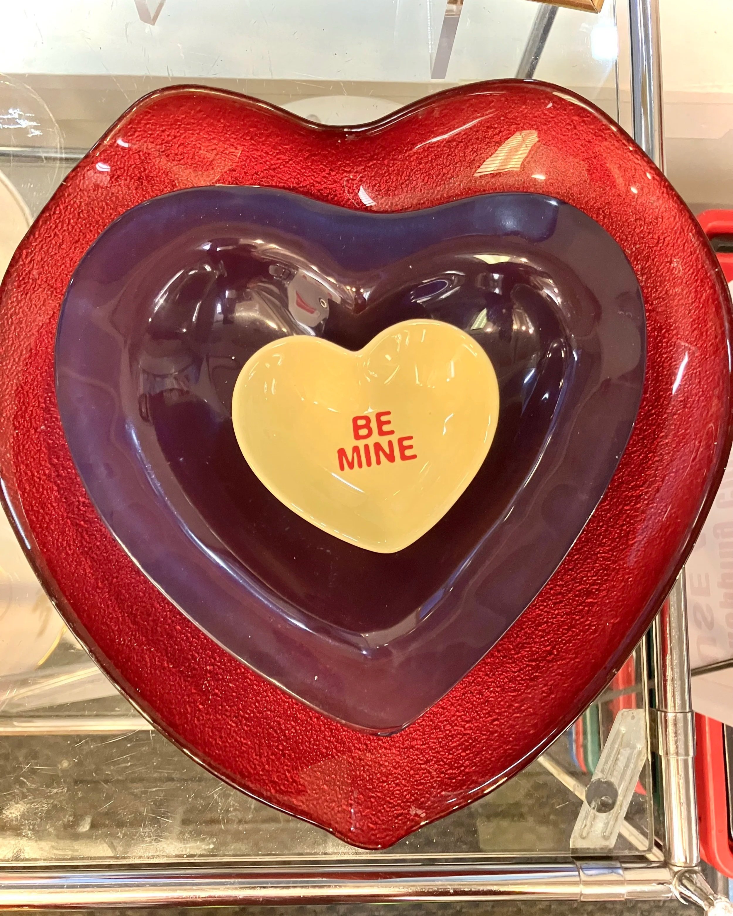 Valentine’s Day Decor — Mercer Island Thrift Shop