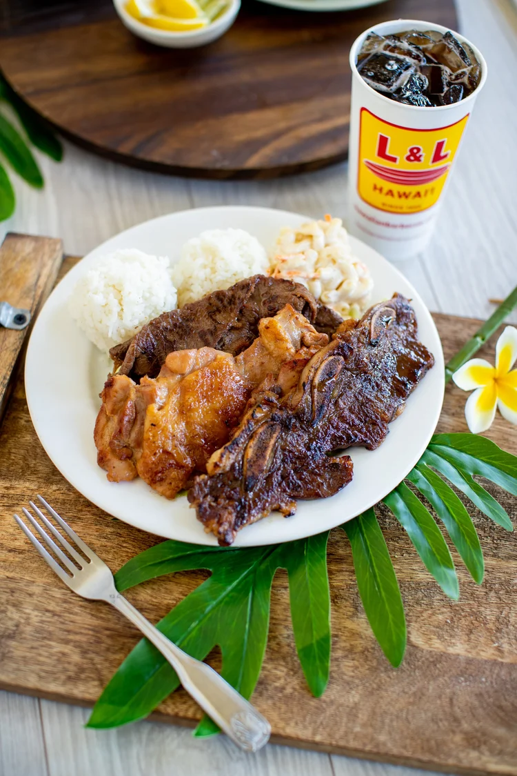 L & L Hawaiian BBQ | Royal Hawaiian Center