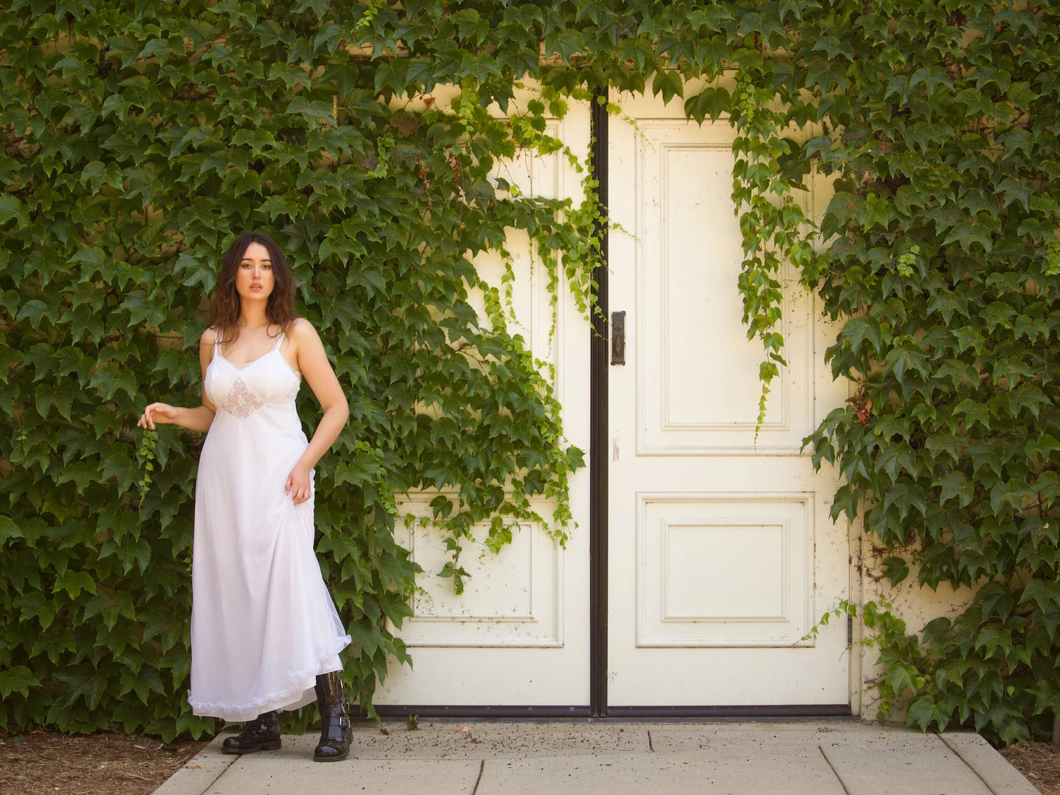 Kiera Lyons EPK — Crazy Magic Media