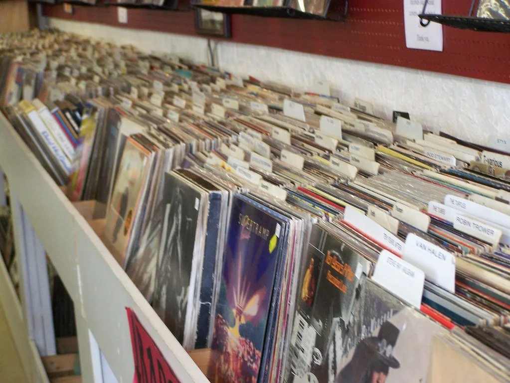 The Forgotten Era of the CD Longbox — The 80s and 90s
