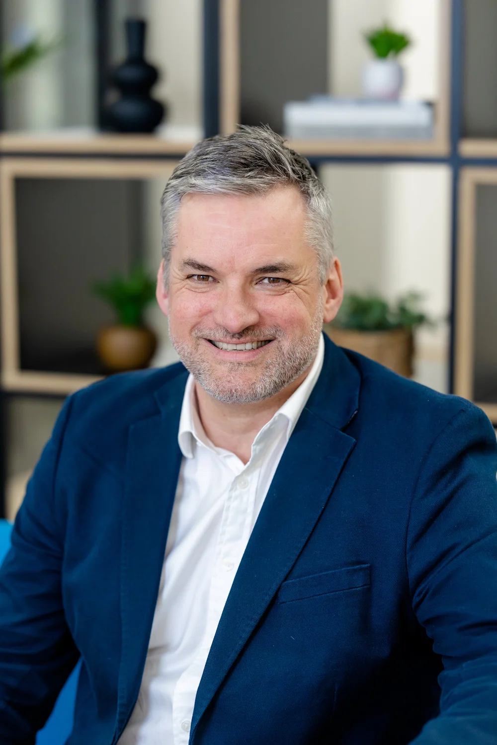 Simon Robson Warner | Takeshi Okada Appointed New CEO of Warner Music ...