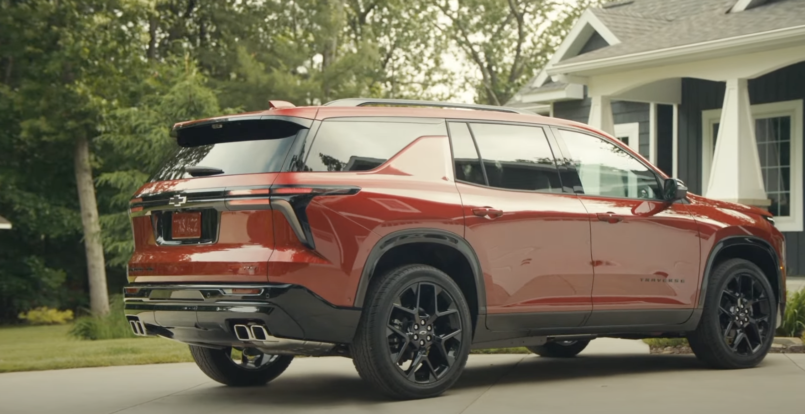 2024 Chevy Traverse Review - See It Here FIRST! — The Car Mom | Car ...