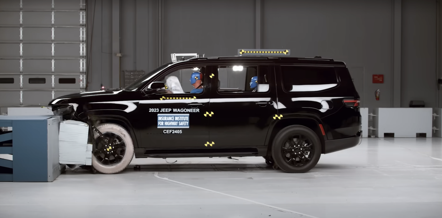 The Safest Family SUVs | What IIHS Crash Tests Mean For Families — The ...