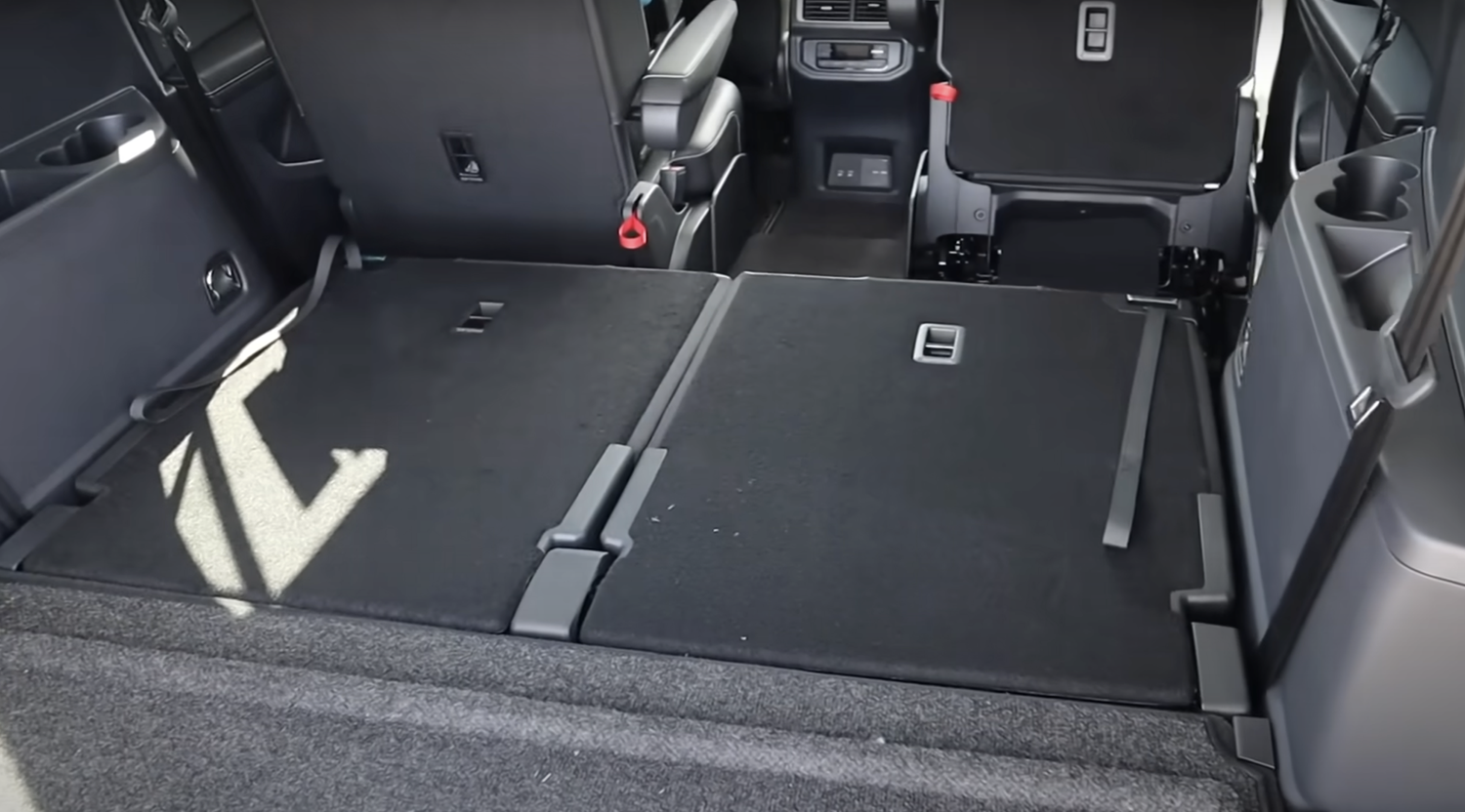 The Best Family Cars With 7 Seats In 2025 — The Car Mom | Car Reviews ...