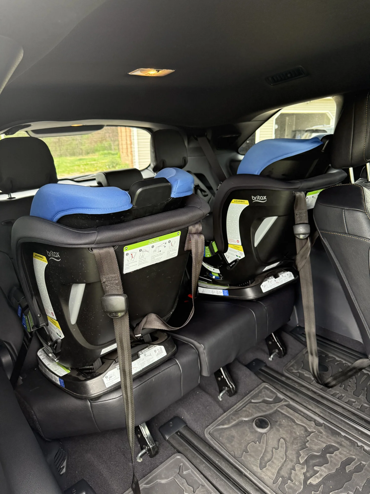 The 2025 Toyota Sienna: A Car Mom’s Ultimate Choice for Space and Safety