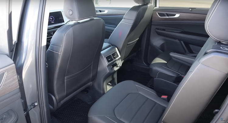 2024 Volkswagen Atlas SE vs SEL: The Ultimate Altas Tour — The Car Mom ...