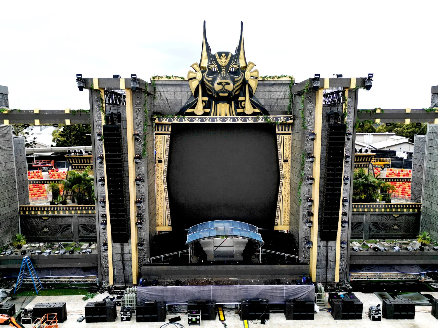 HSU Knockout Outdoor | Australia’s largest festival stage using Layher ...