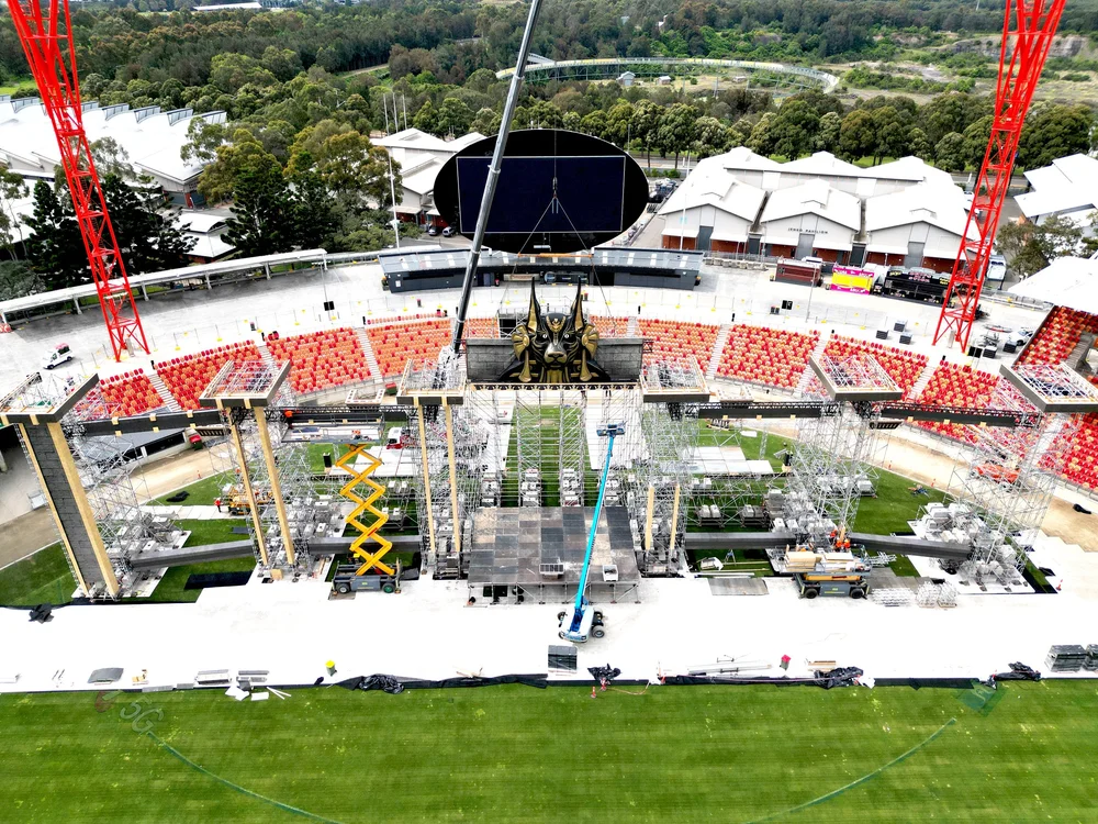 HSU Knockout Outdoor | Australia’s largest festival stage using Layher ...
